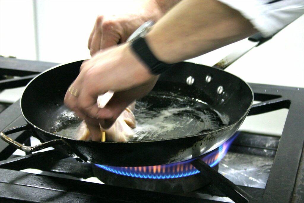How to Choose the Right Wok