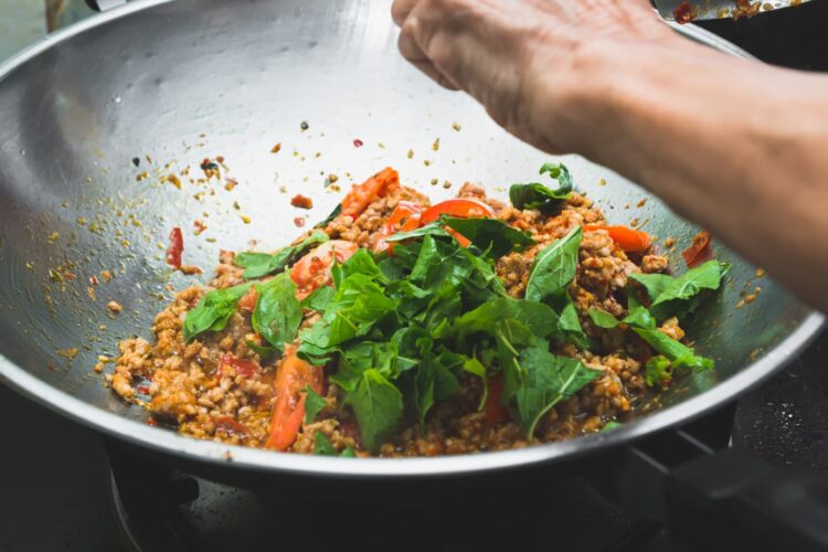 Recette Poulet Basilic Thai – Recette Poulet Thaïlandais – JKEI