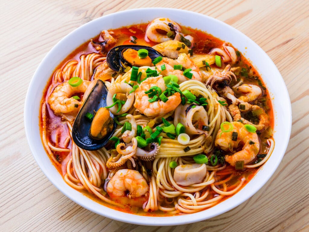 Jjamppong - Seafood Noodle Soup