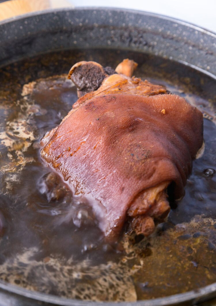 Khao Kha Moo - Thai Braised Pork Leg