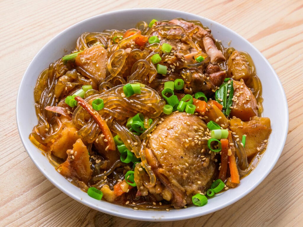 Kalguksu - Korean Noodle Soup